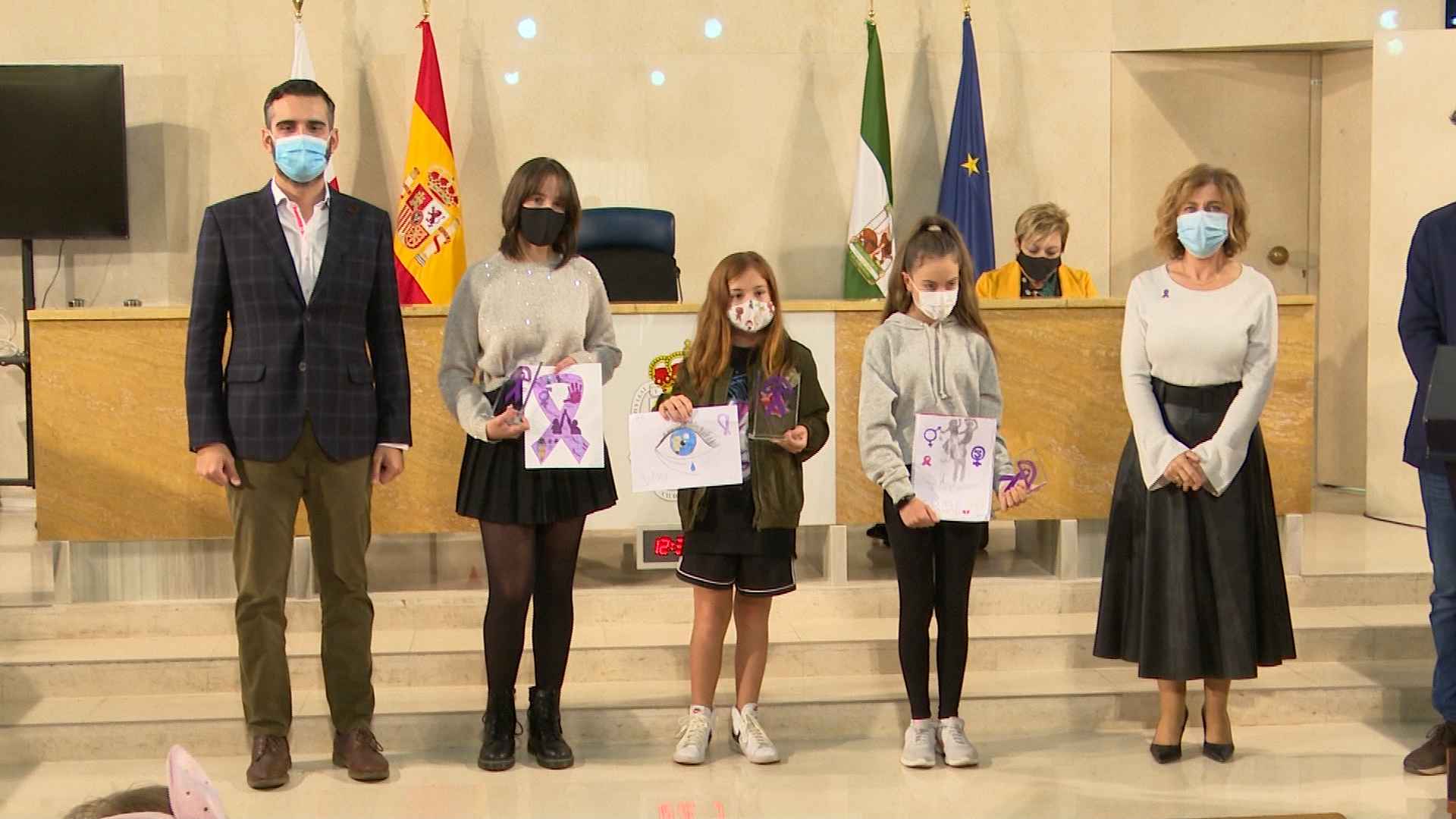 "Stop violencia de género", "La voz callada" y "Puedes, vales ...