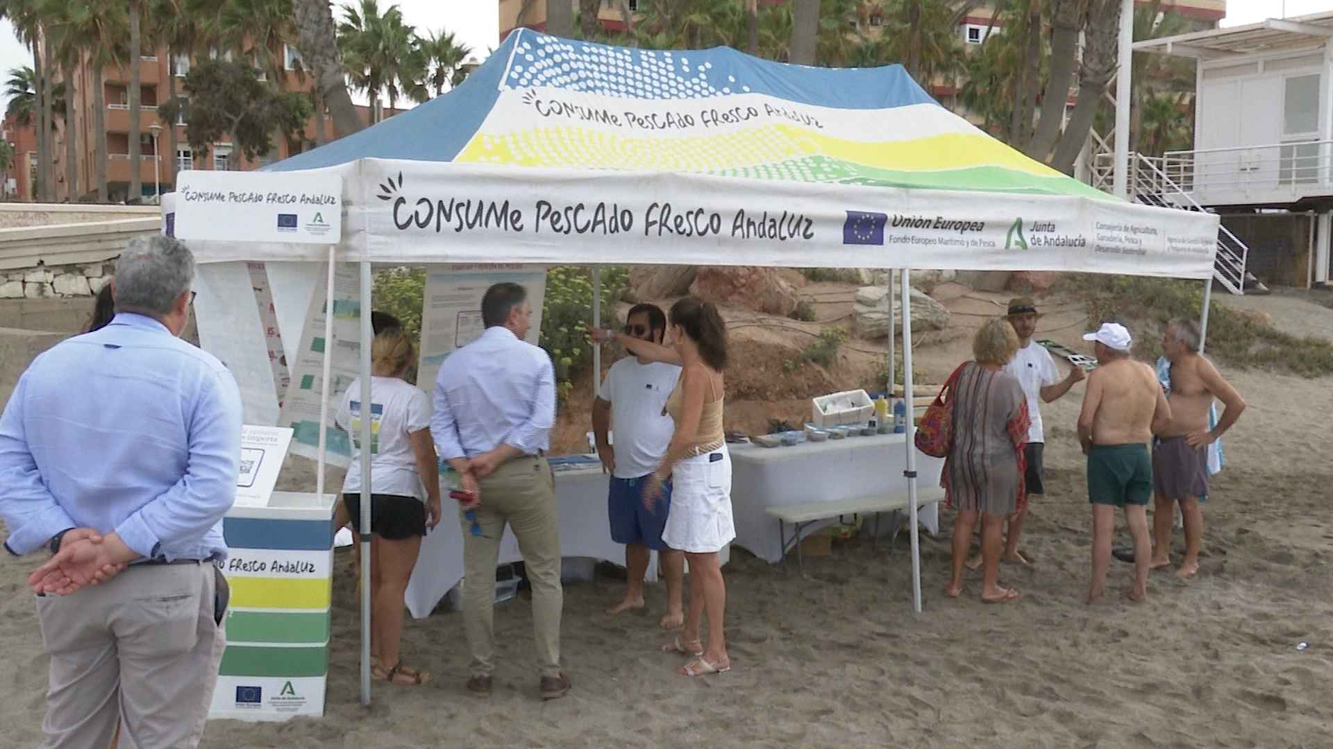 La campaña Consume pescado fresco andaluz hace parada en Almería ...
