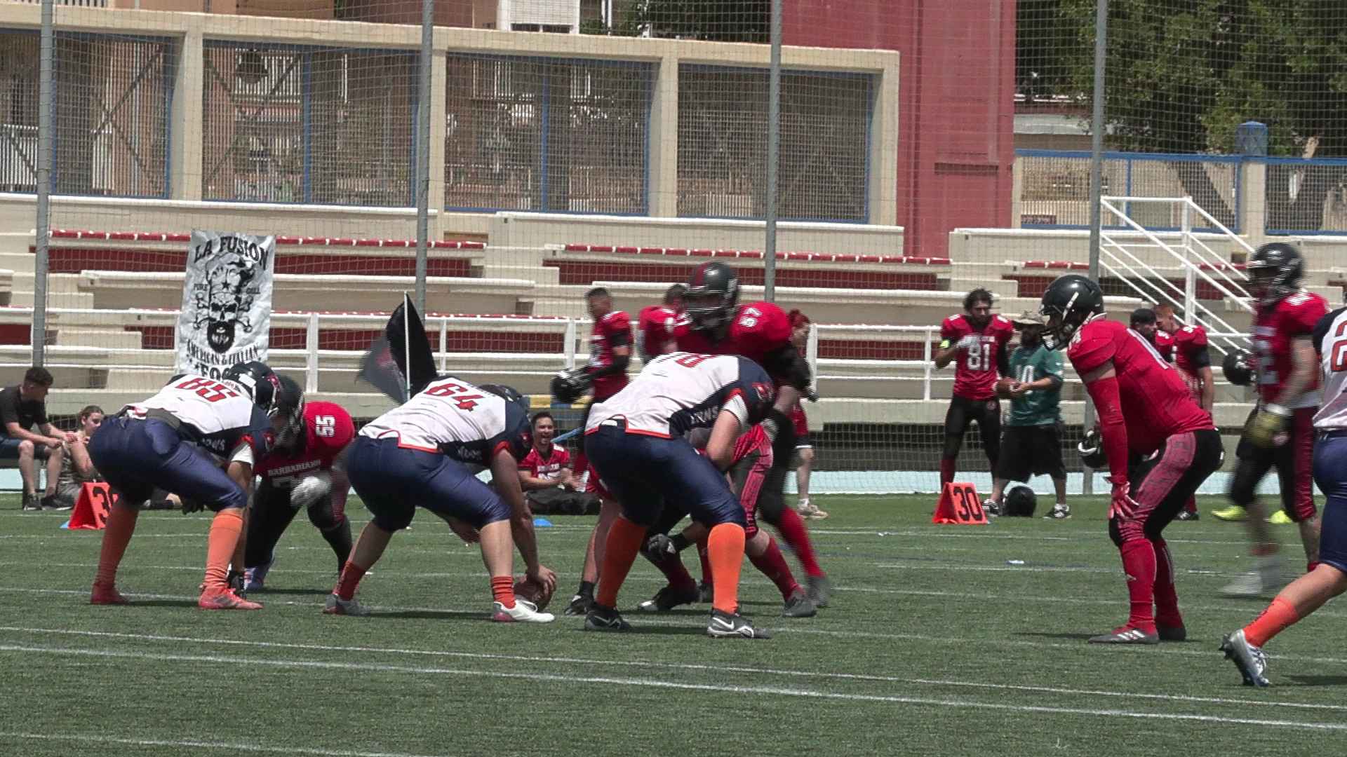 Duelo genuino de fútbol americano entre Almería Barbarians y Granada ...