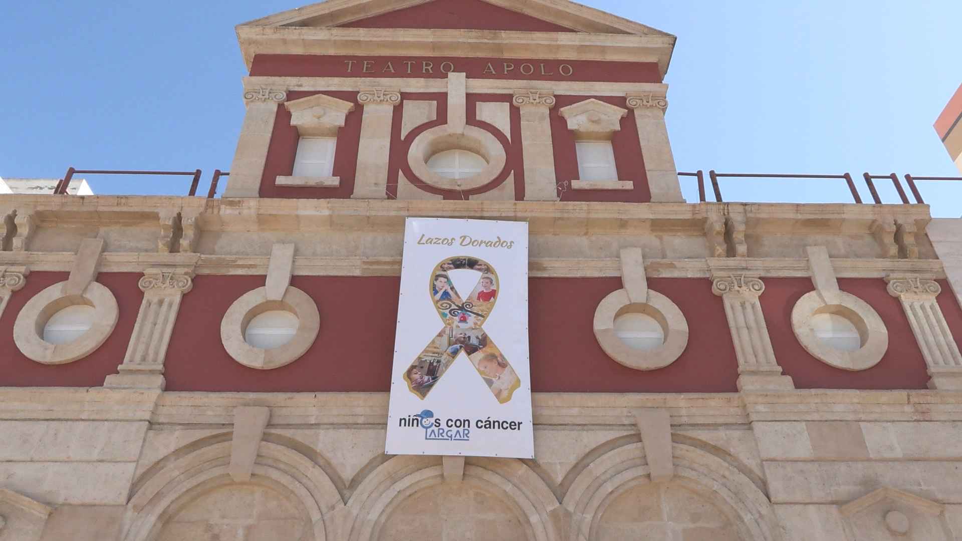 El Teatro Apolo "enciende la esperanza" en la lucha contra el cáncer ...